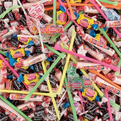 4 lbs. Mega Bulk 500 Pc. Everyday Fun Candy Assortment | Halloween Express