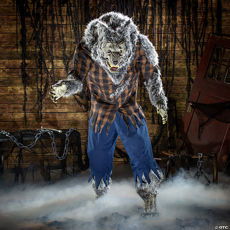 7.5' Animated Hulking Werewolf | Halloween Express