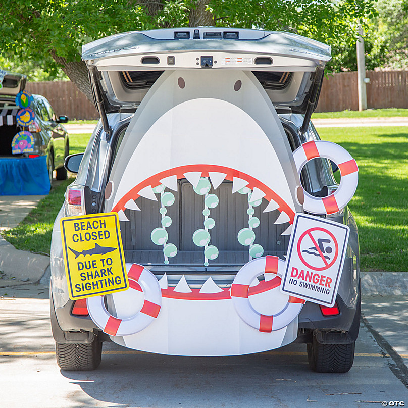 Deluxe Shark Trunk-or-Treat Decorating Kit